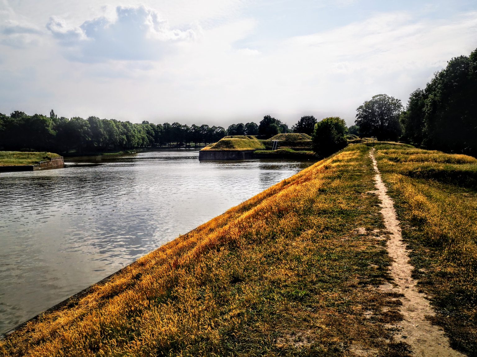 Visit the Star-shaped Fortress of Naarden Vesting, The Netherlands ...