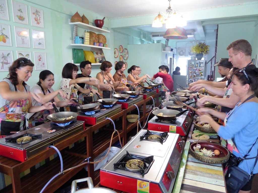 Cookingclass in Bangkok at Silom Thai Cooking School - Thailand - Safe ...