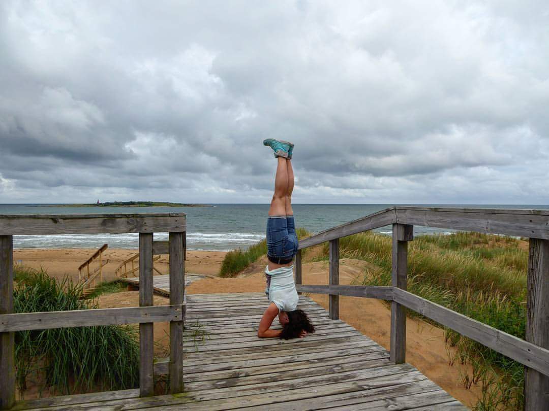 Yoga Pose while Travelling - Favorite Yoga Pictures from Around the ...